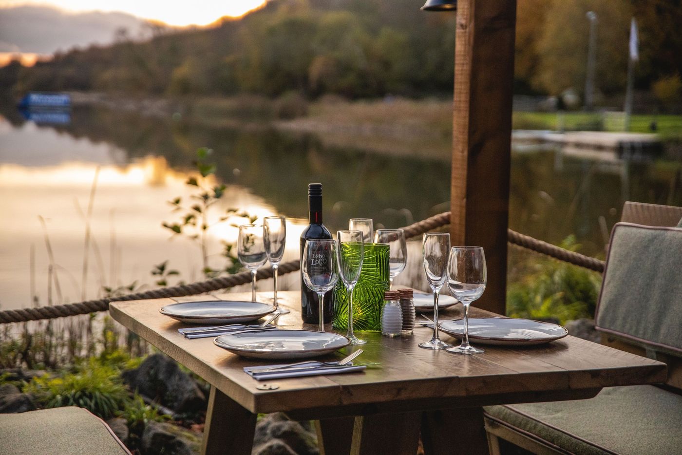 The Wiremill, Lingfield | Lakeside Terrace & Pub Beer Garden