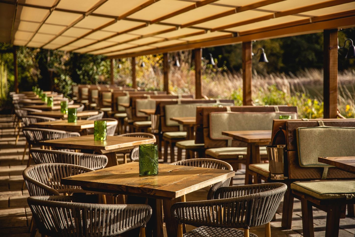 The Wiremill, Lingfield | Lakeside Terrace & Pub Beer Garden